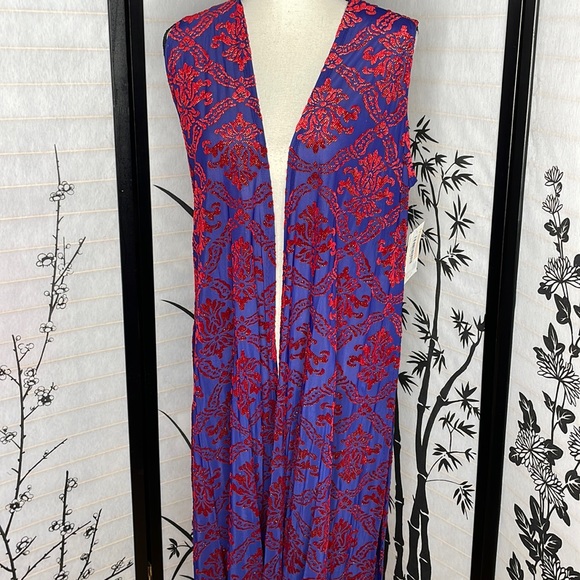 LuLaRoe | Jackets & Coats | Clearance Lularoe Joy Vest Med | Poshmark